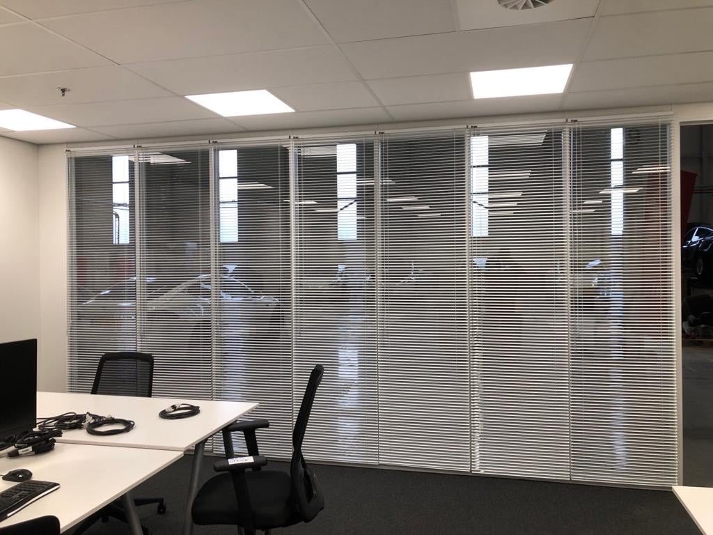 Kantoor raamdecoratie: stijlvol & functioneel
